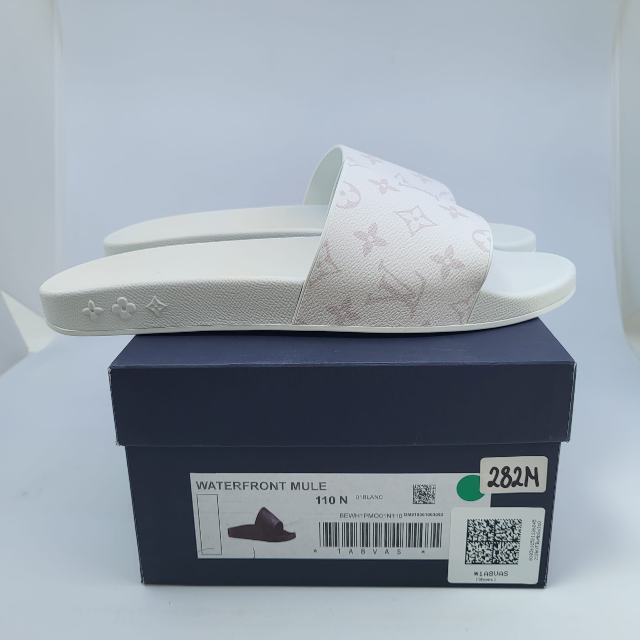 Louis Vuitton Men's White Monogram Canvas Waterfront Mule – Luxuria & Co.