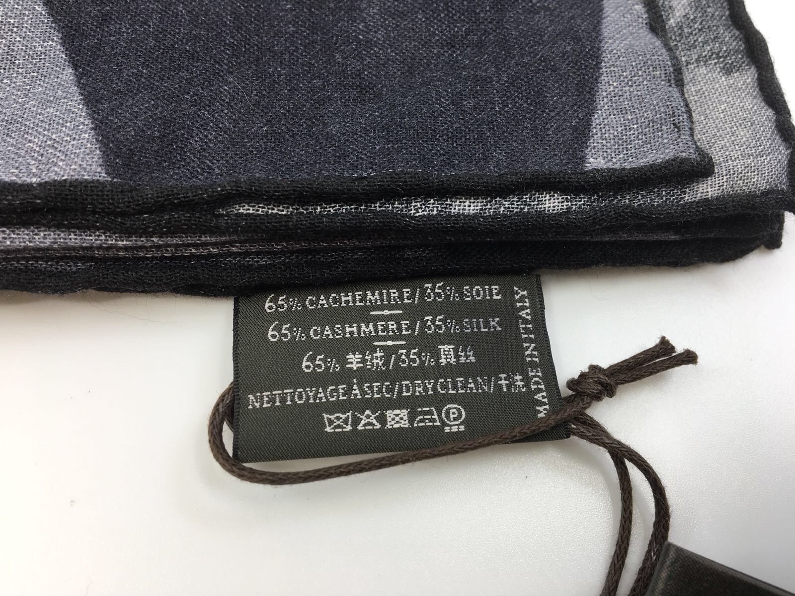 Cashmere & Silk Scritto Scarf – Luxuria & Co.