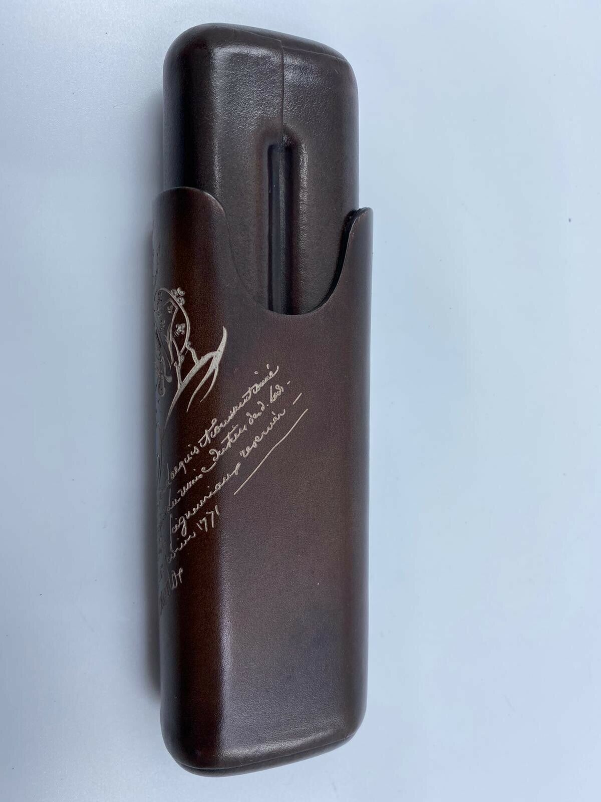 Engraved Venezia Calf Leather Two-Cigar Case – Luxuria & Co.